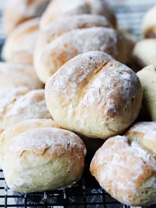 EUROPEAN BREAKFAST ROLLS WITH STEP-BY-STEP TUTORIAL - Eating European