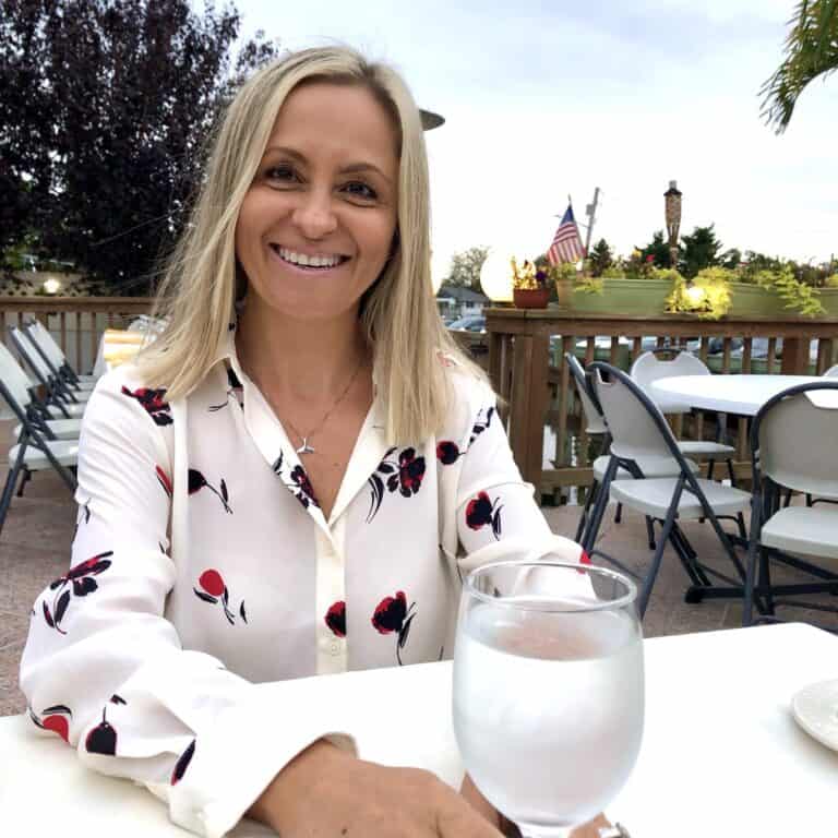 Breton Beans (Fasolka po Bretonsku) w/ Kielbasa - Eating European