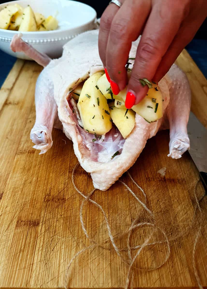 Roasted Duck Stuffed with Apples - Eating European